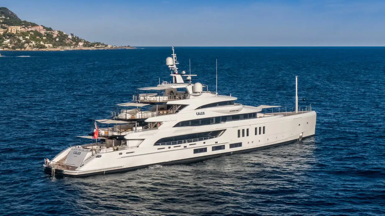 Yacht CALEX, Benetti | CHARTERWORLD Luxury Superyacht Charters